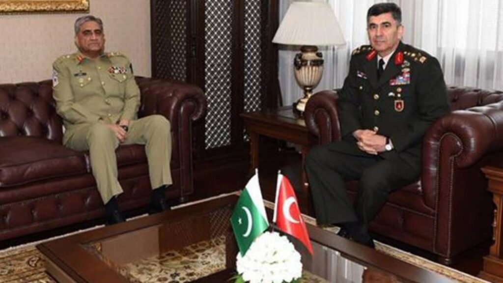Turkey’s CGS meets COAS Bajwa, discusses defense cooperation - Economy.pk