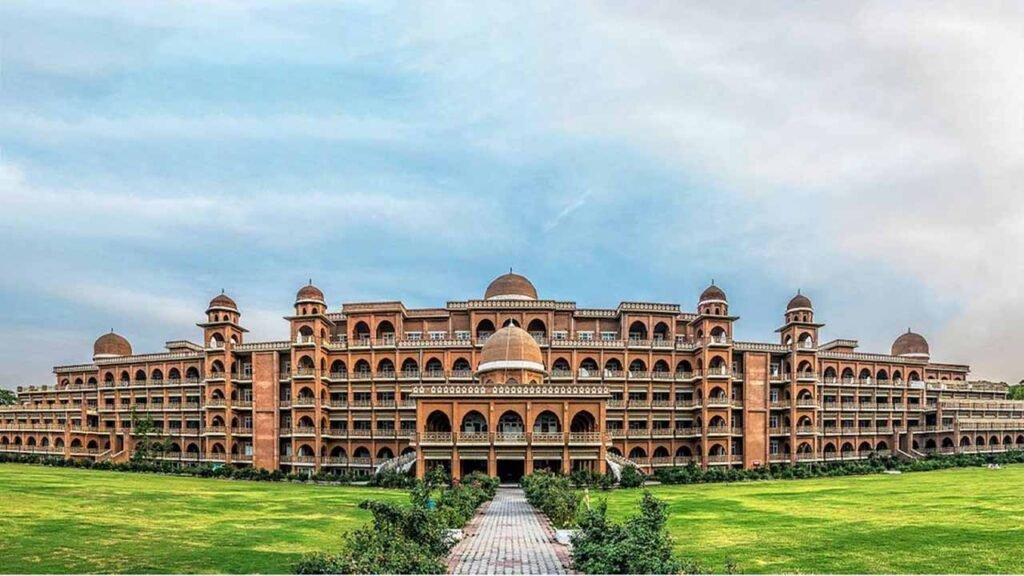 Top 10 Universities In Pakistan - Economy.pk